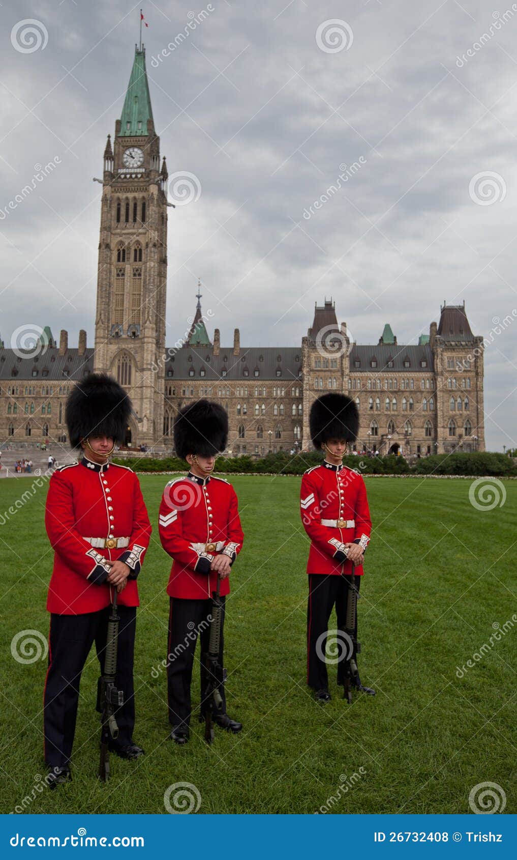 Canadian Guards editorial stock photo. Image of parliament - 26732408