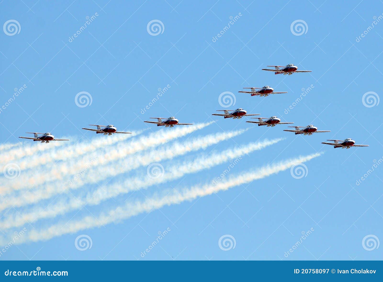 Canadian Snowbirds in Flight Editorial Photography - Image of formation ...
