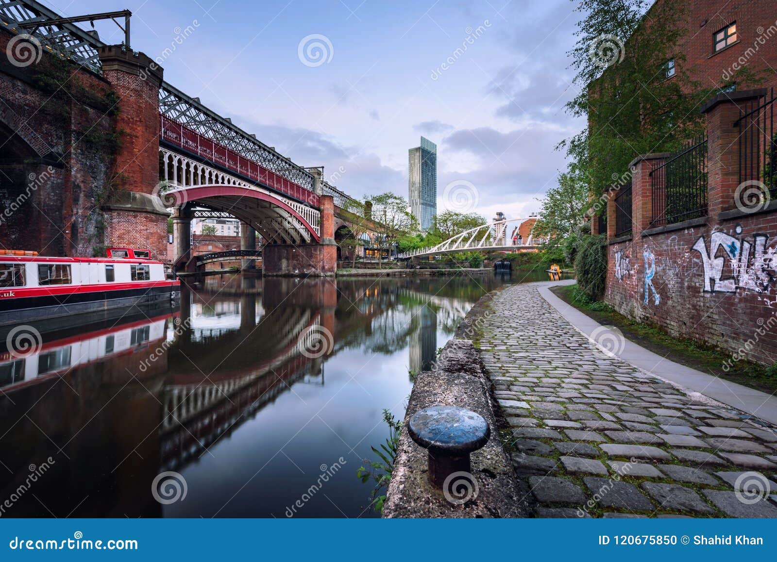 Canais De Castlefield Manchester Imagem Editorial - Imagem de canal ...