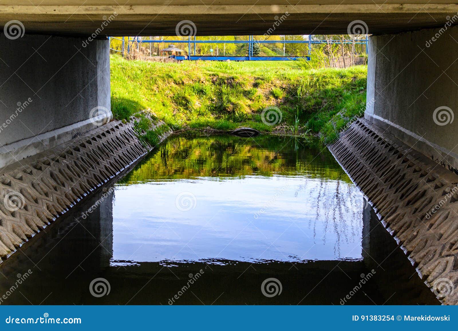 Canal Flowing Under Bridge Stock Photos - Free & Royalty-Free Stock ...