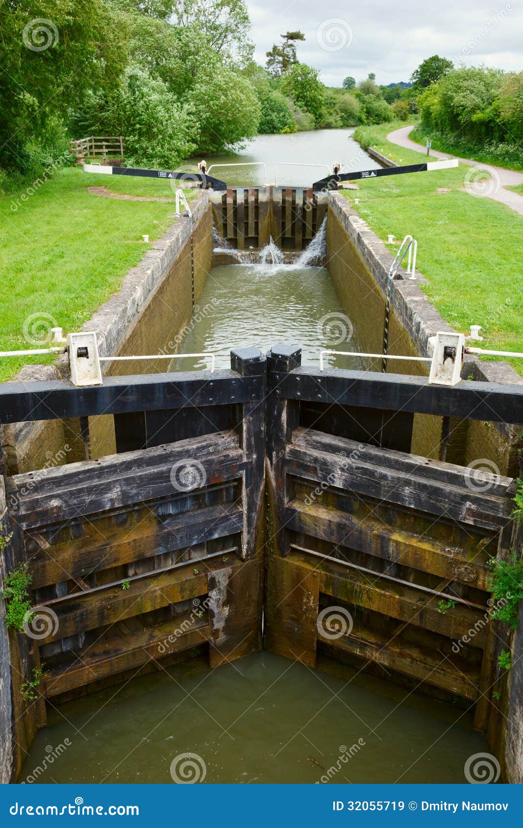 Canal Lock stock image. Image of outdoors, gate, engineering - 32055719