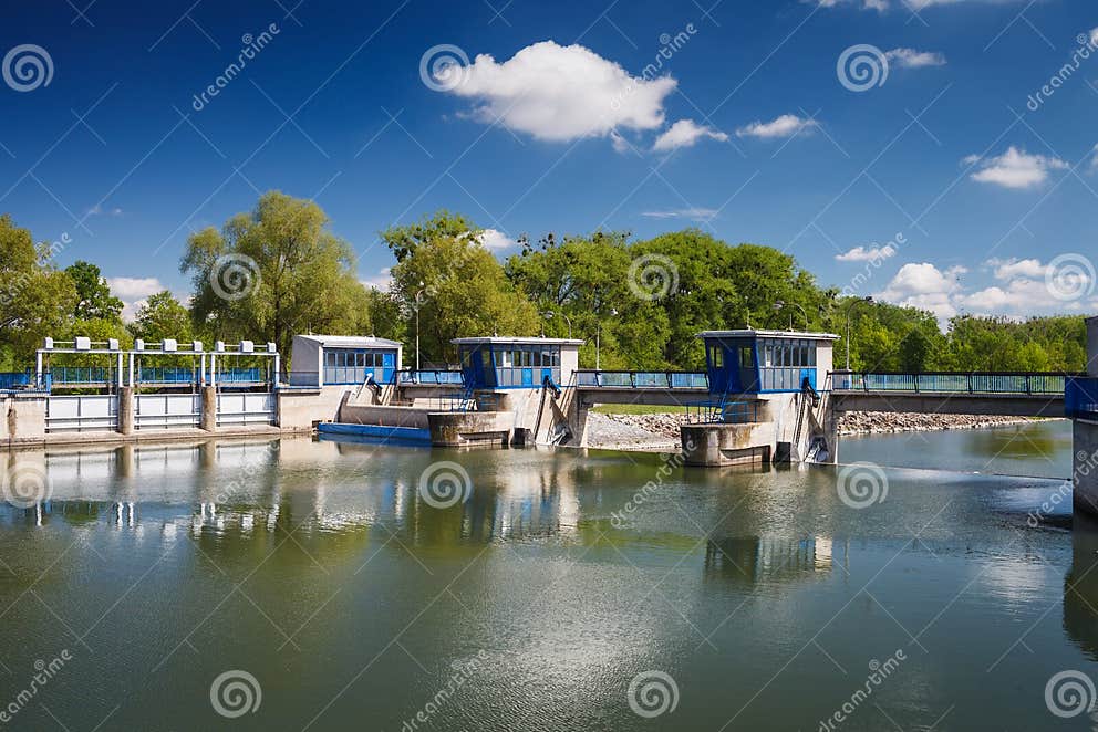 Canal lock on a river stock image. Image of lock, movement - 26325617