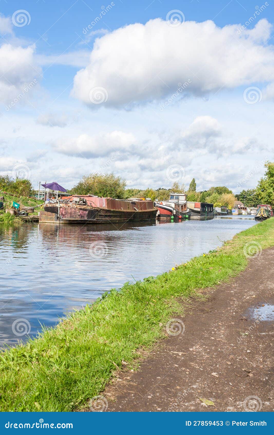 Uk waterways stock image. Image of pastimes, longboat - 27859453