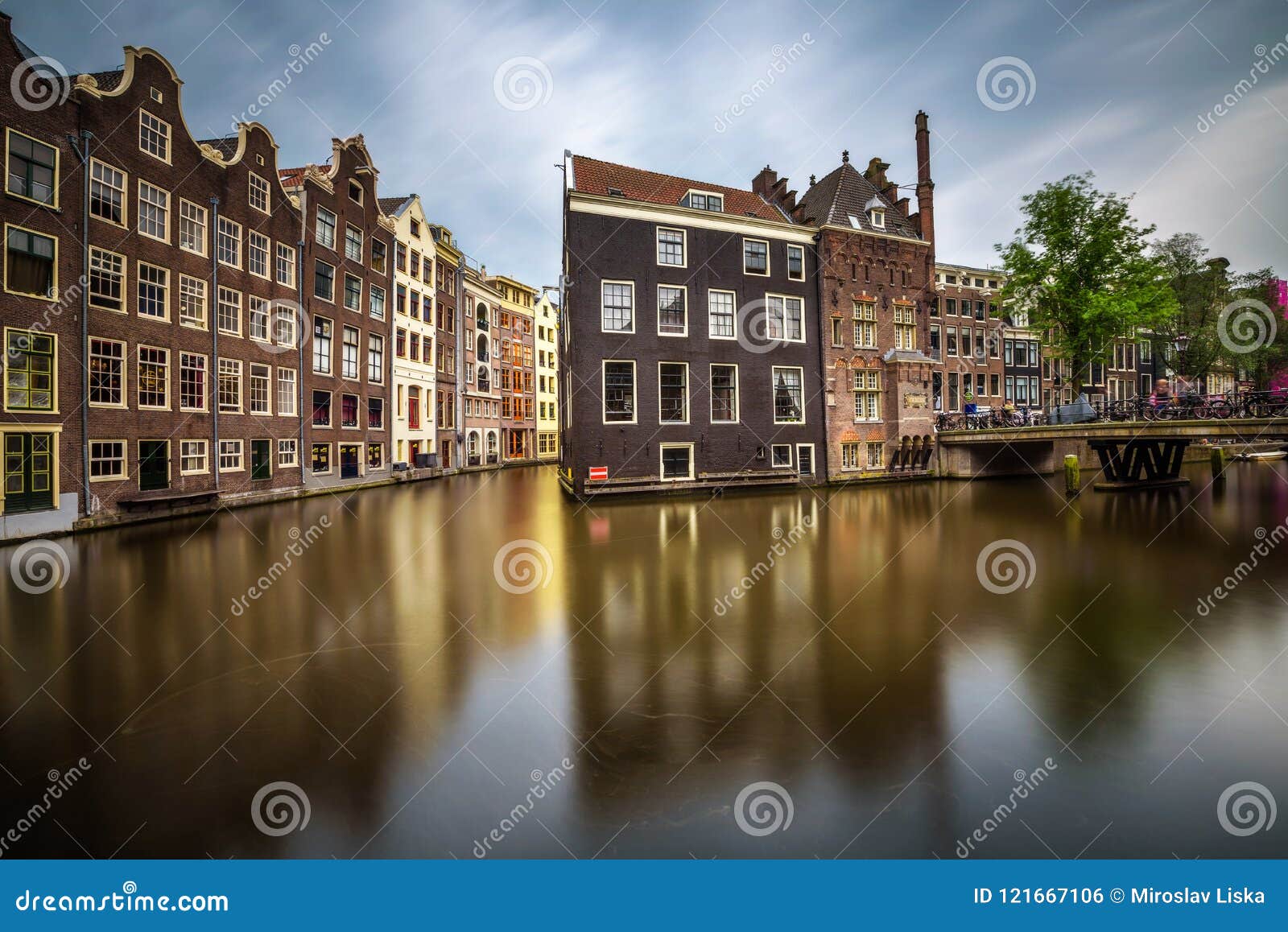 Canales De Amsterdam, Países Bajos Foto editorial - Imagen de ...