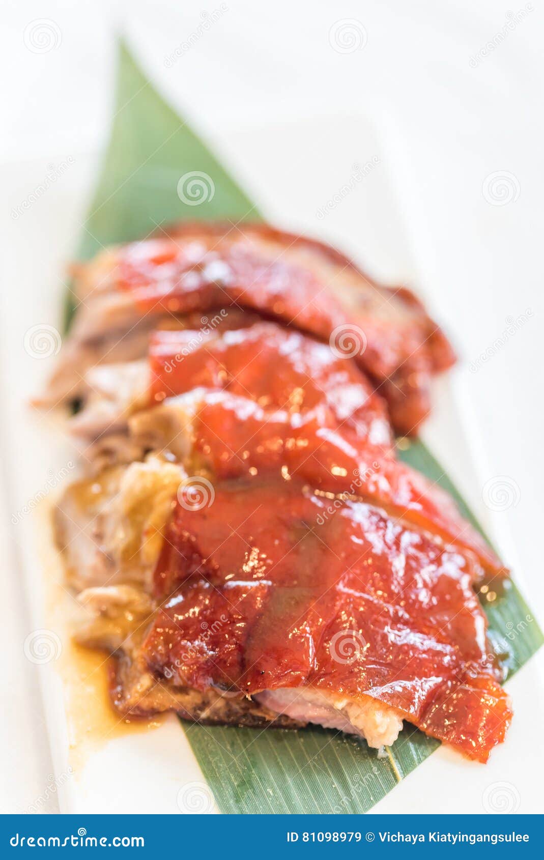Canard Grillé Par BBQ De Style Chinois Image stock - Image du savoureux ...
