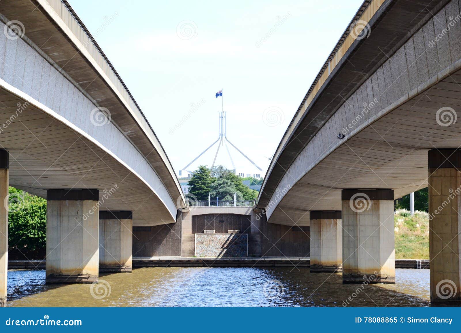Canberra editorial image. Image of water, architecture - 78088865