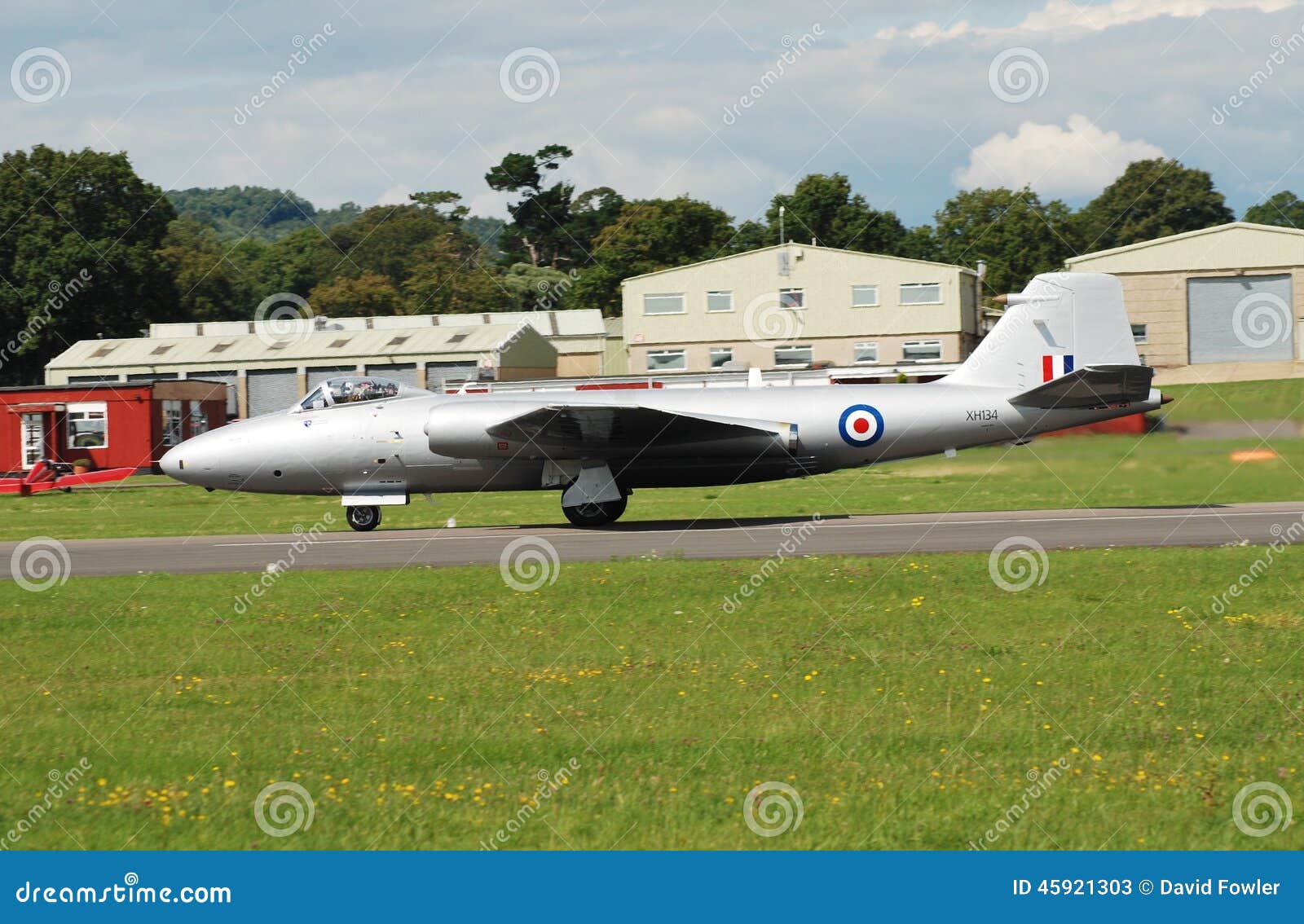 Canberra-Jet-Bomber redaktionelles stockfoto. Bild von flugplatz - 45921303