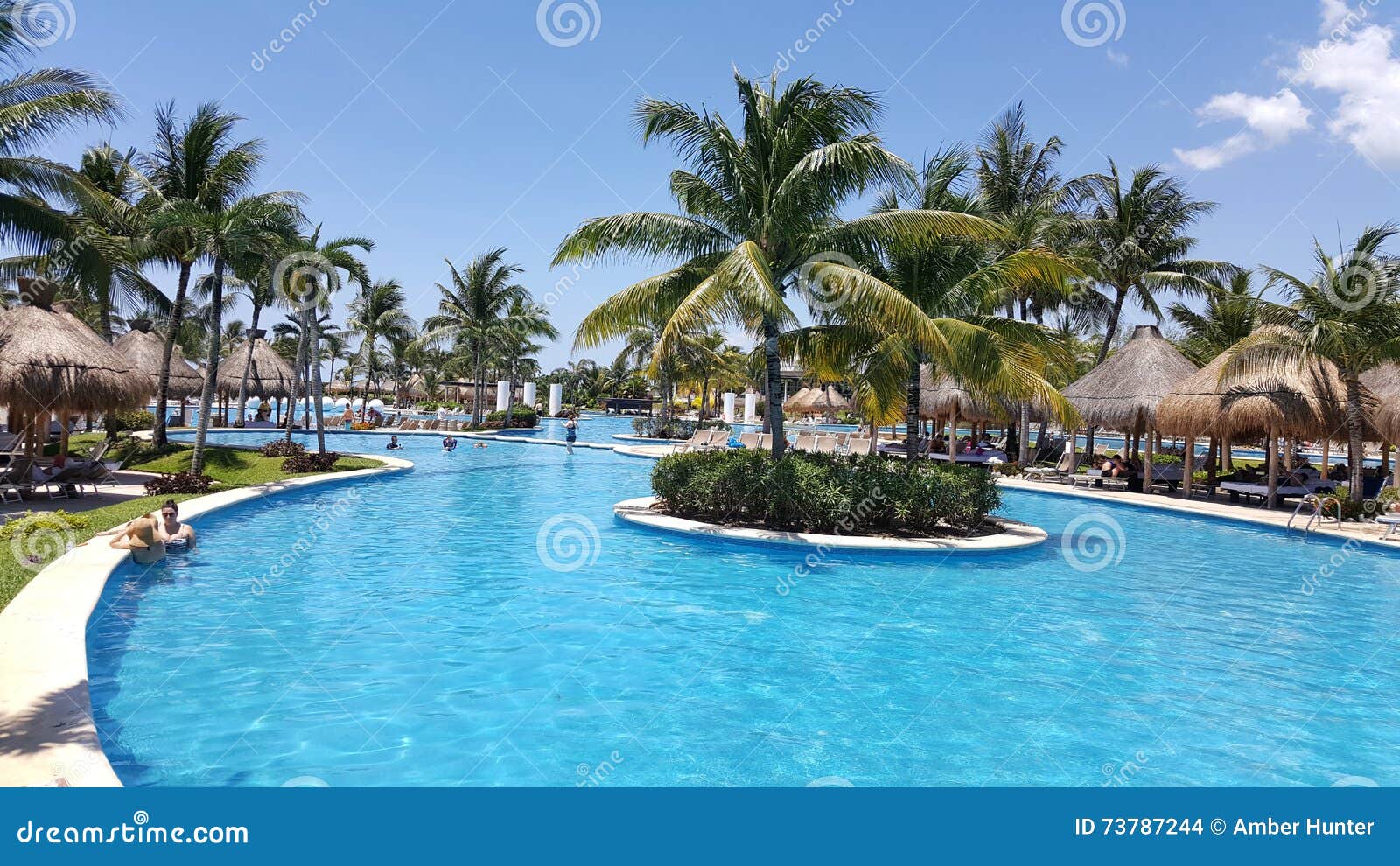 Cancun Mexican editorial stock image. Image of sunshine - 73787244