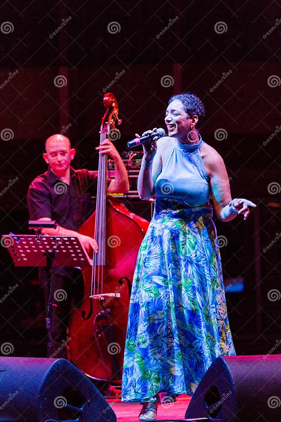 Candida Rose foto de archivo editorial. Imagen de cantantes - 39722613