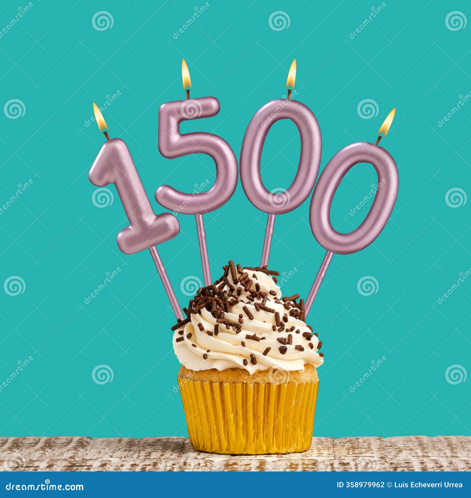 Candle Number 1500 - Number of Followers or Likes Stock Illustration ...