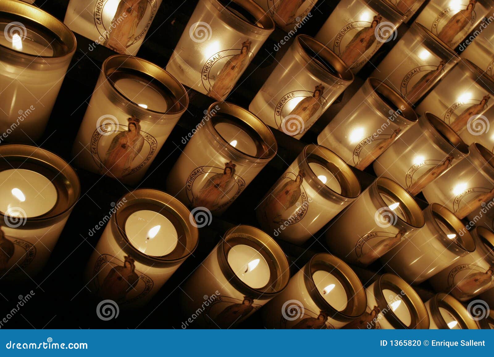 Candles at Notre Dame Cathedral Stock Photo - Image of paris, religion ...