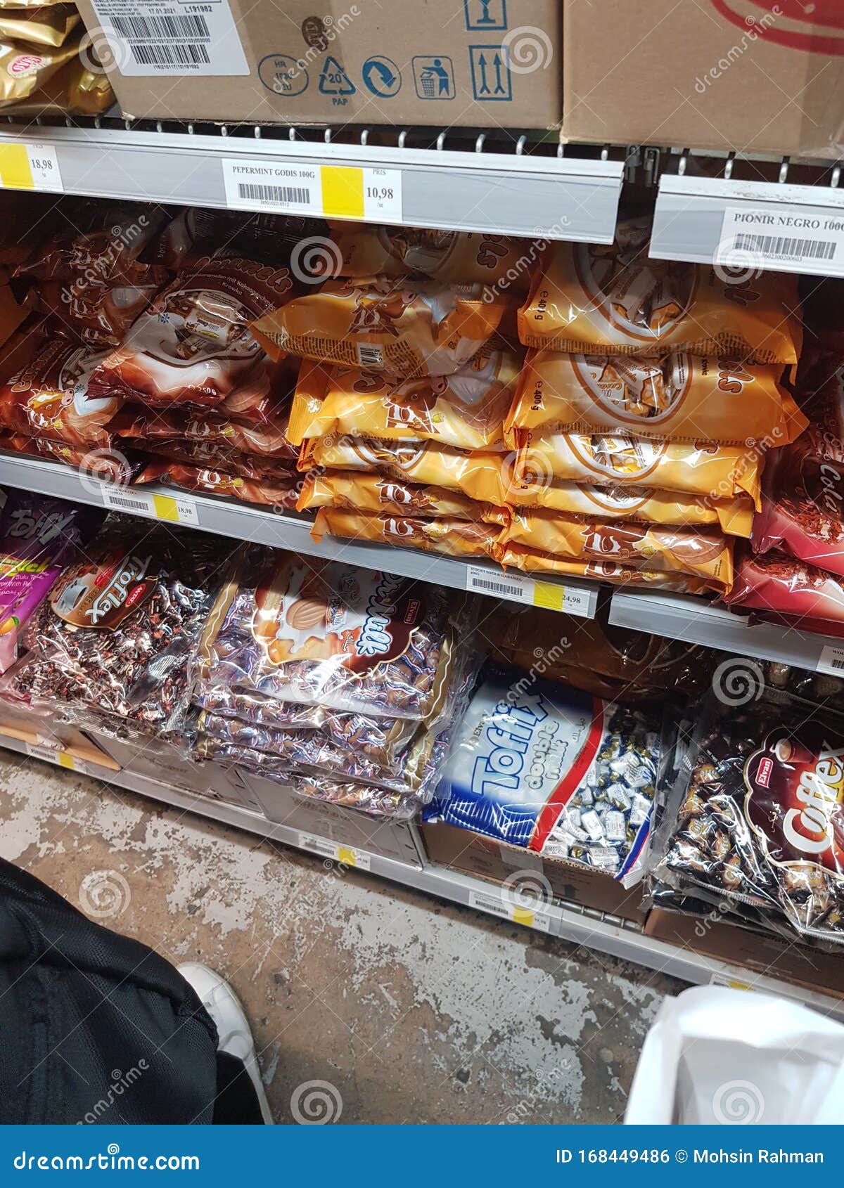 Candy packets editorial photo. Image of sweden, toffee - 168449486