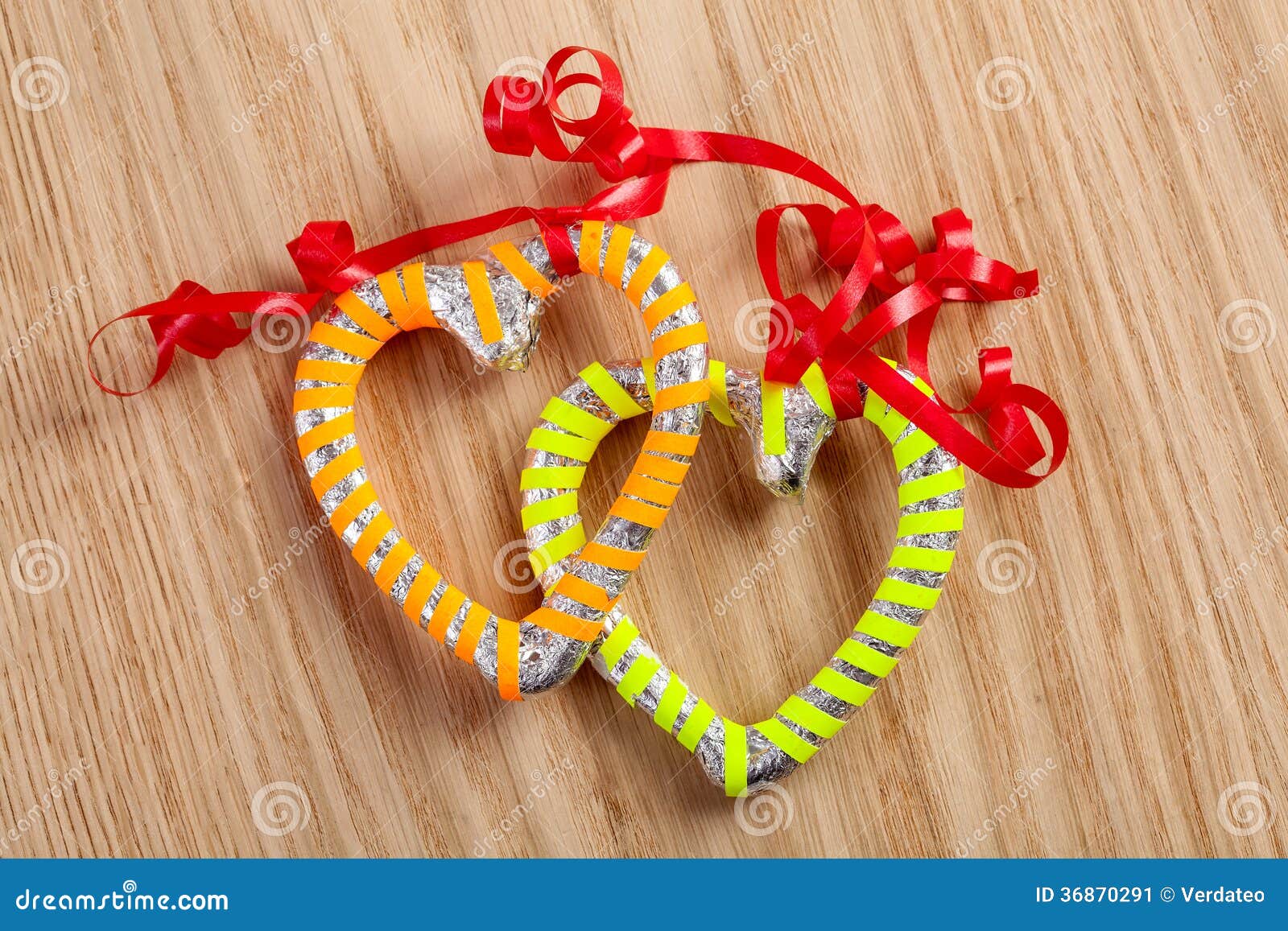 Candys En Forme De Coeur De Caramel Image stock - Image of fête ...