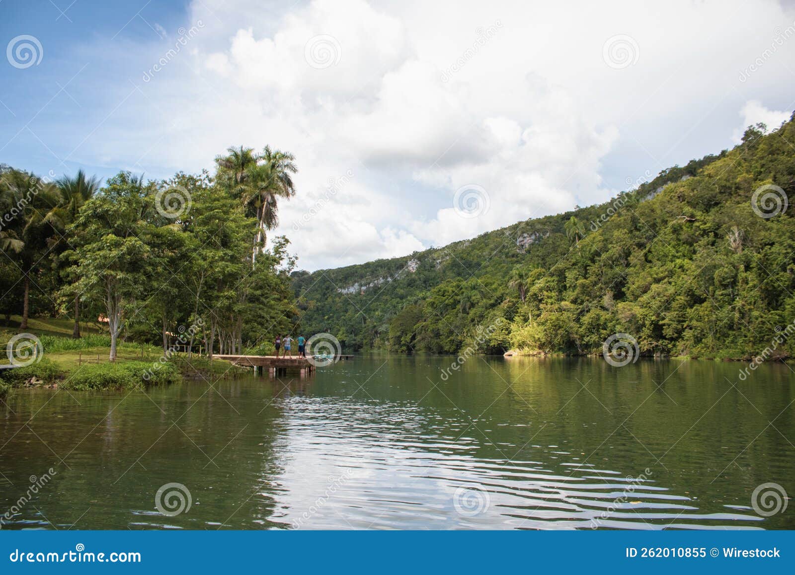Canimar River in Matanzas Cuba Editorial Image - Image of street, beach ...