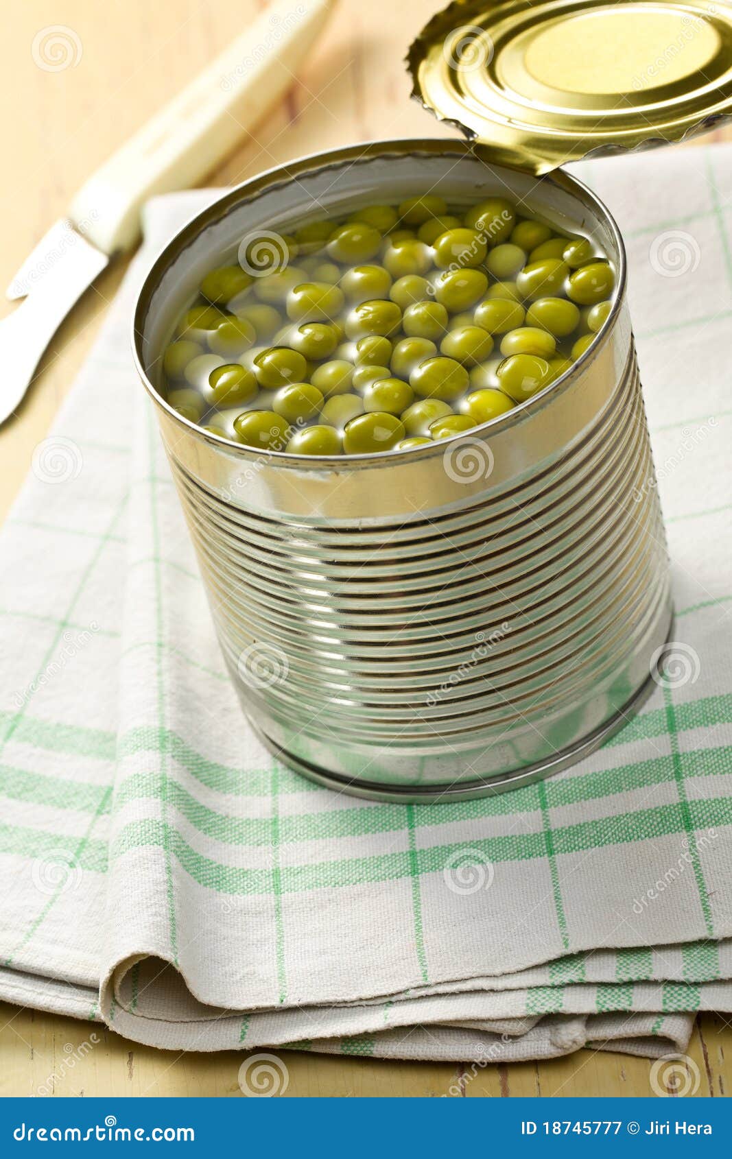 Canned green peas stock image. Image of metal, open, canned - 18745777