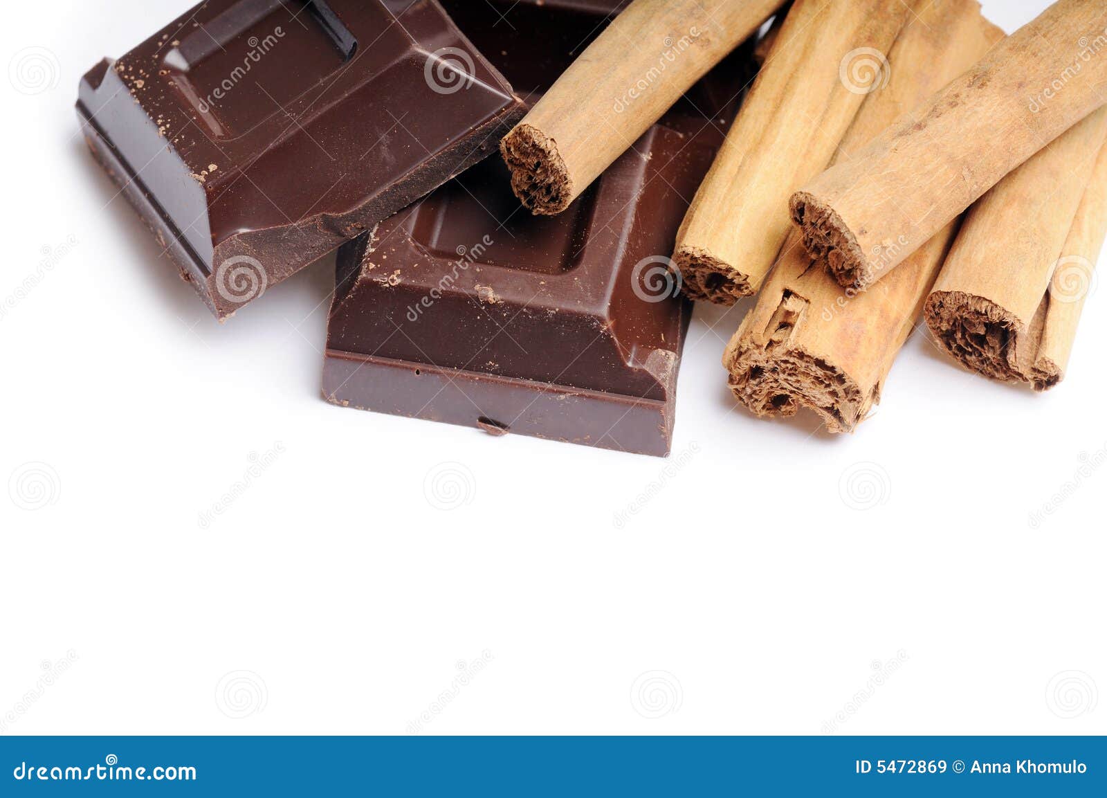 Cannelle avec du chocolat image stock. Image du cuisine - 5472869