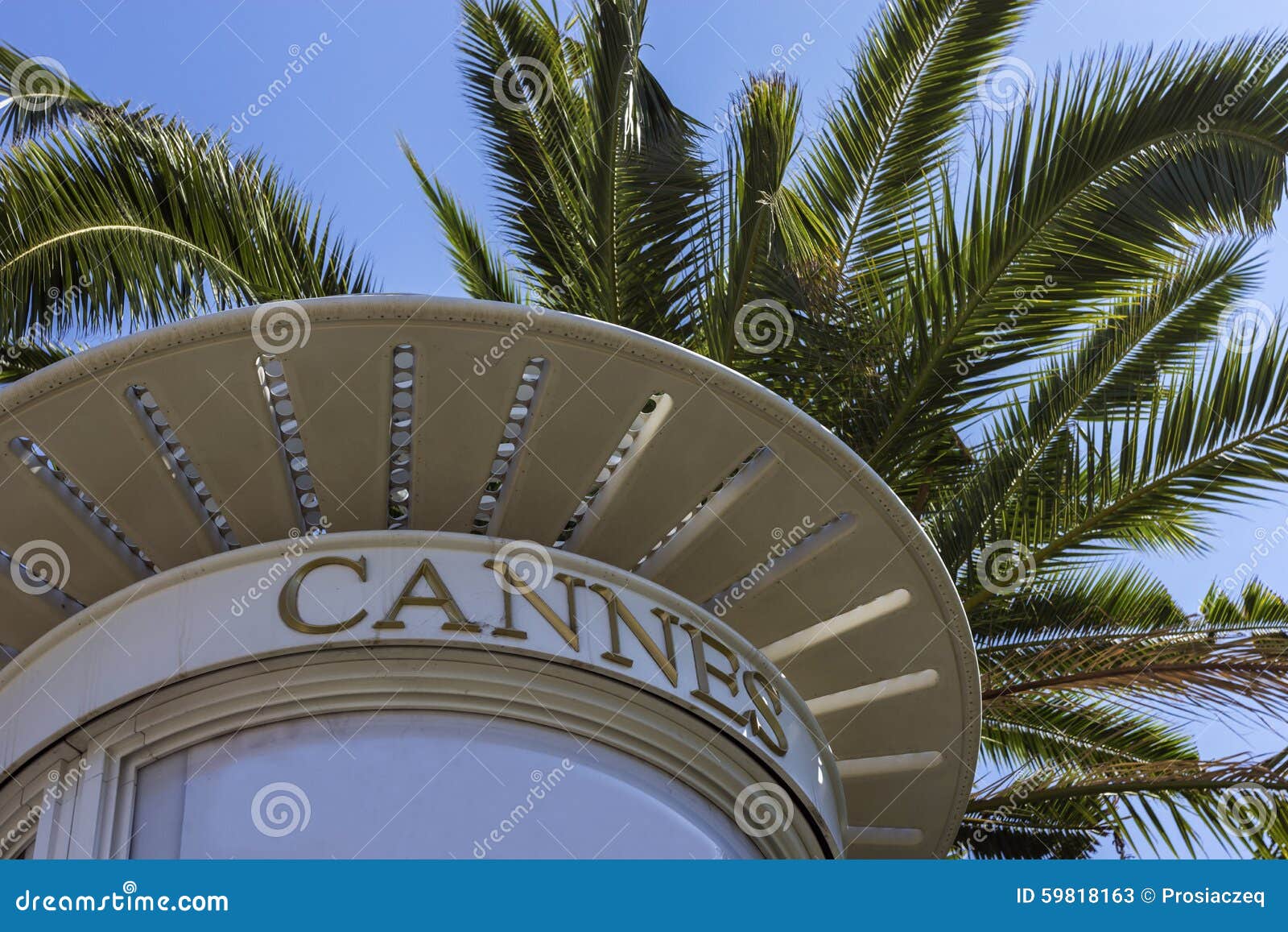 Cannes in Francia immagine stock. Immagine di cielo, segno - 59818163
