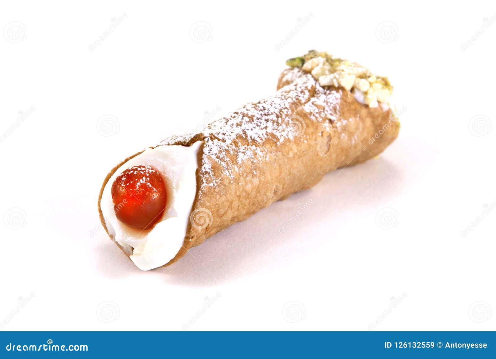 Cannolo Siciliano Isolado No Branco Imagem de Stock - Imagem de queijo ...