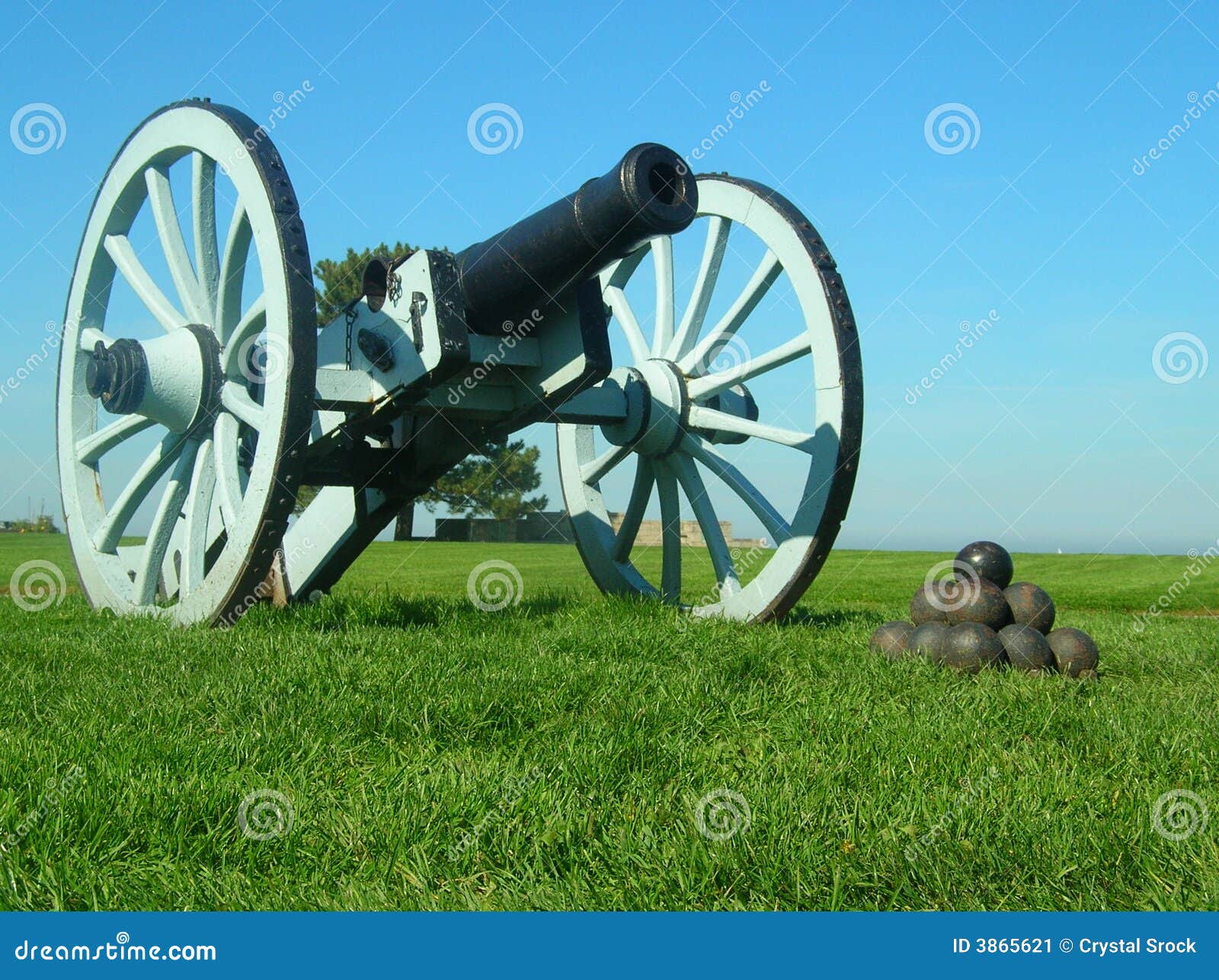 Cannon stock image. Image of warfare, defense, spokes - 3865621
