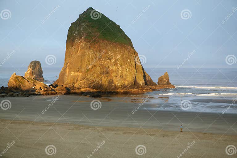 Cannon Beach, Haystack Rock, Oregon Stock Image - Image of tides, coast ...