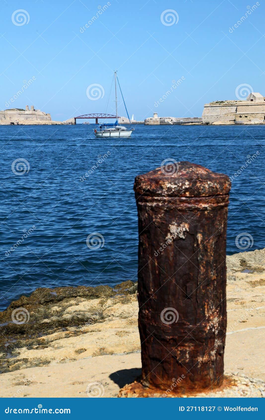 Cannon Bollard stock image. Image of ships, cannon, coast - 27118127