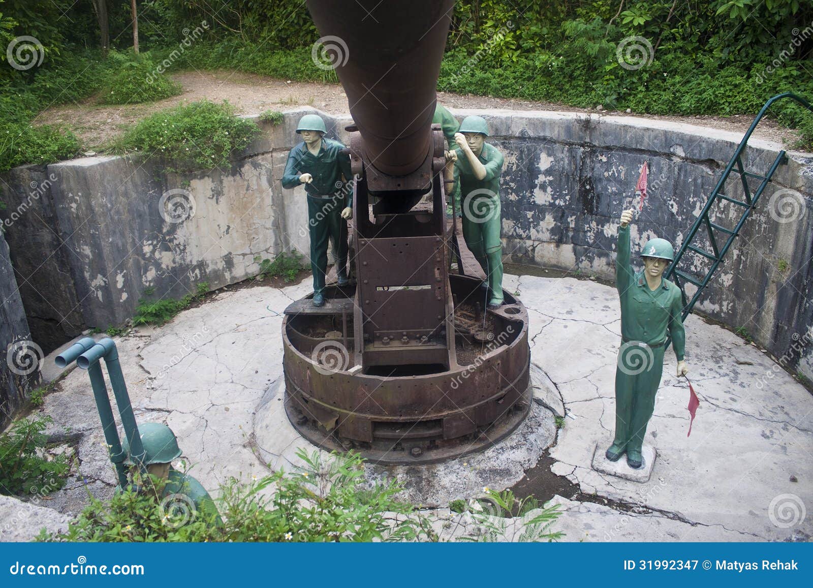 Cannon Fort editorial photography. Image of coastal, explosive - 31992347