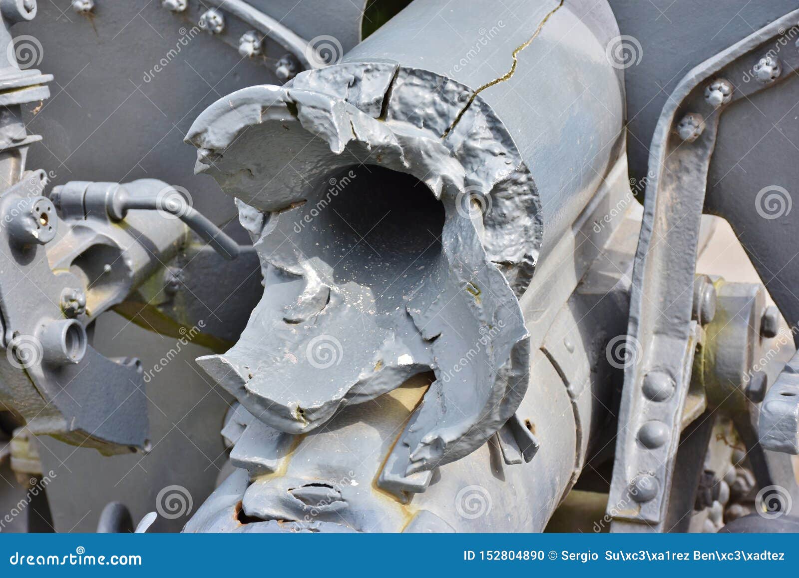 Cannon Shatered by an Explosion Editorial Image - Image of shatered ...
