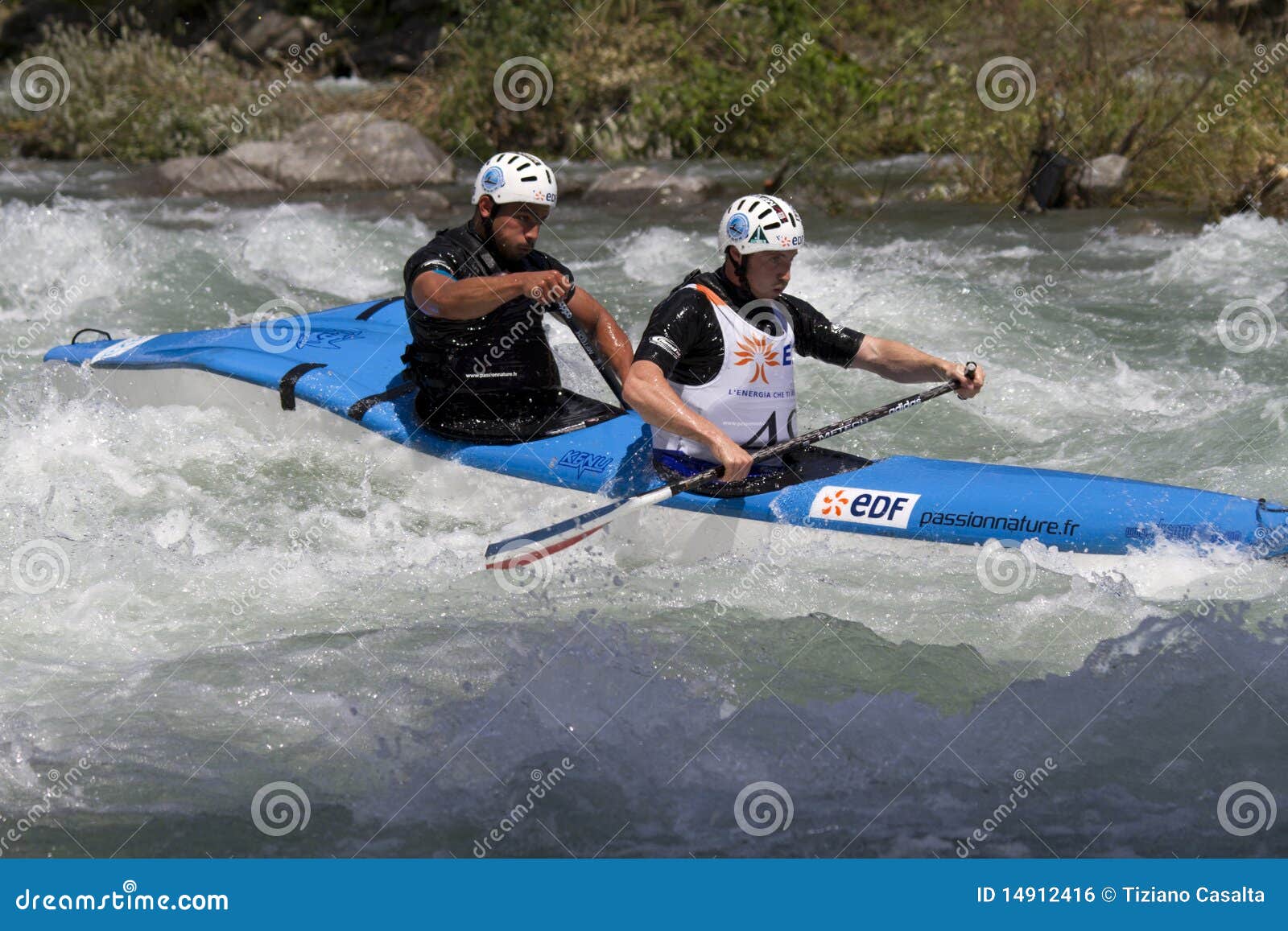 Canoe editorial photo. Image of race, action, competition - 14912416