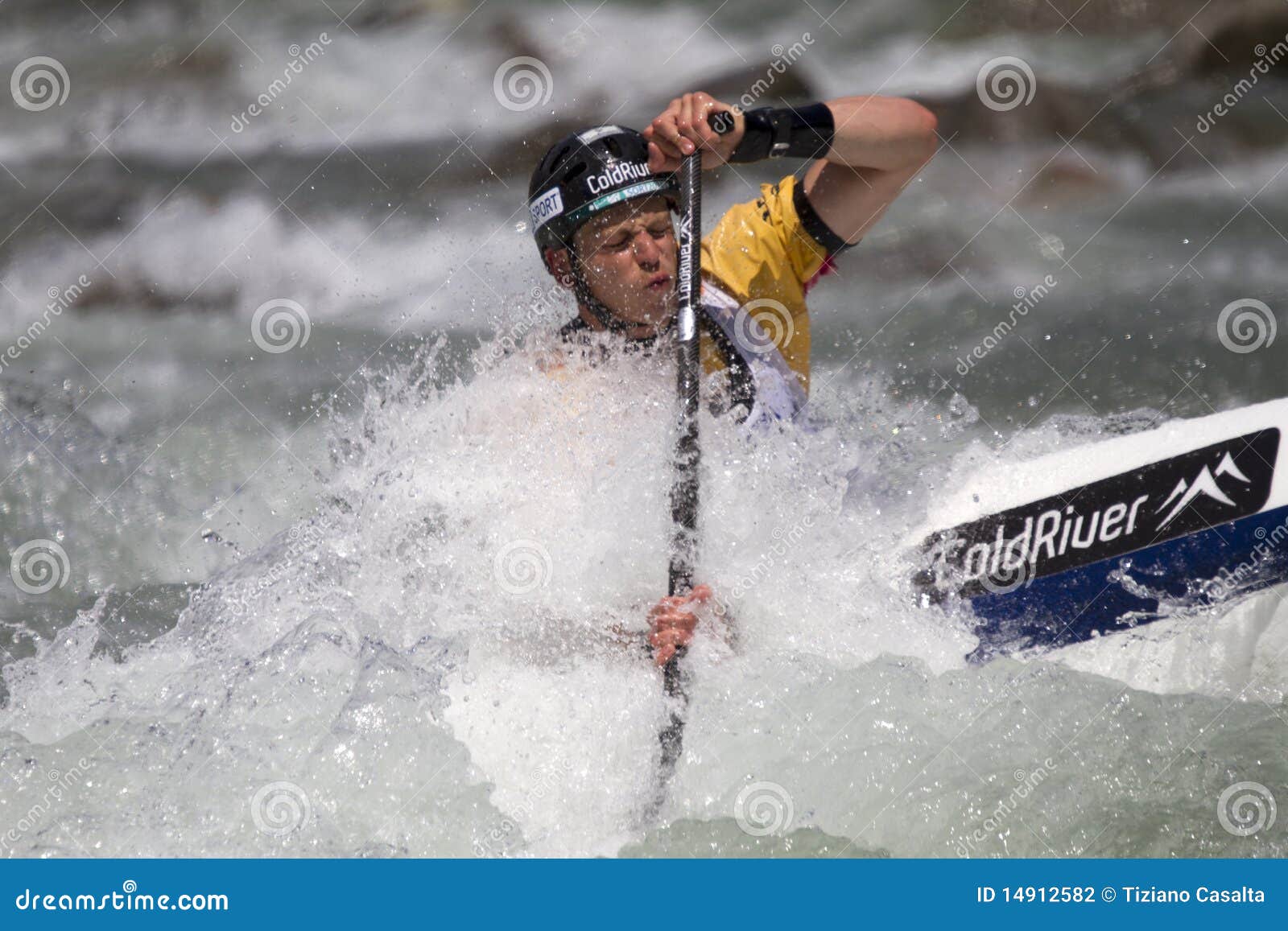 Canoe editorial photography. Image of compete, helmet - 14912582