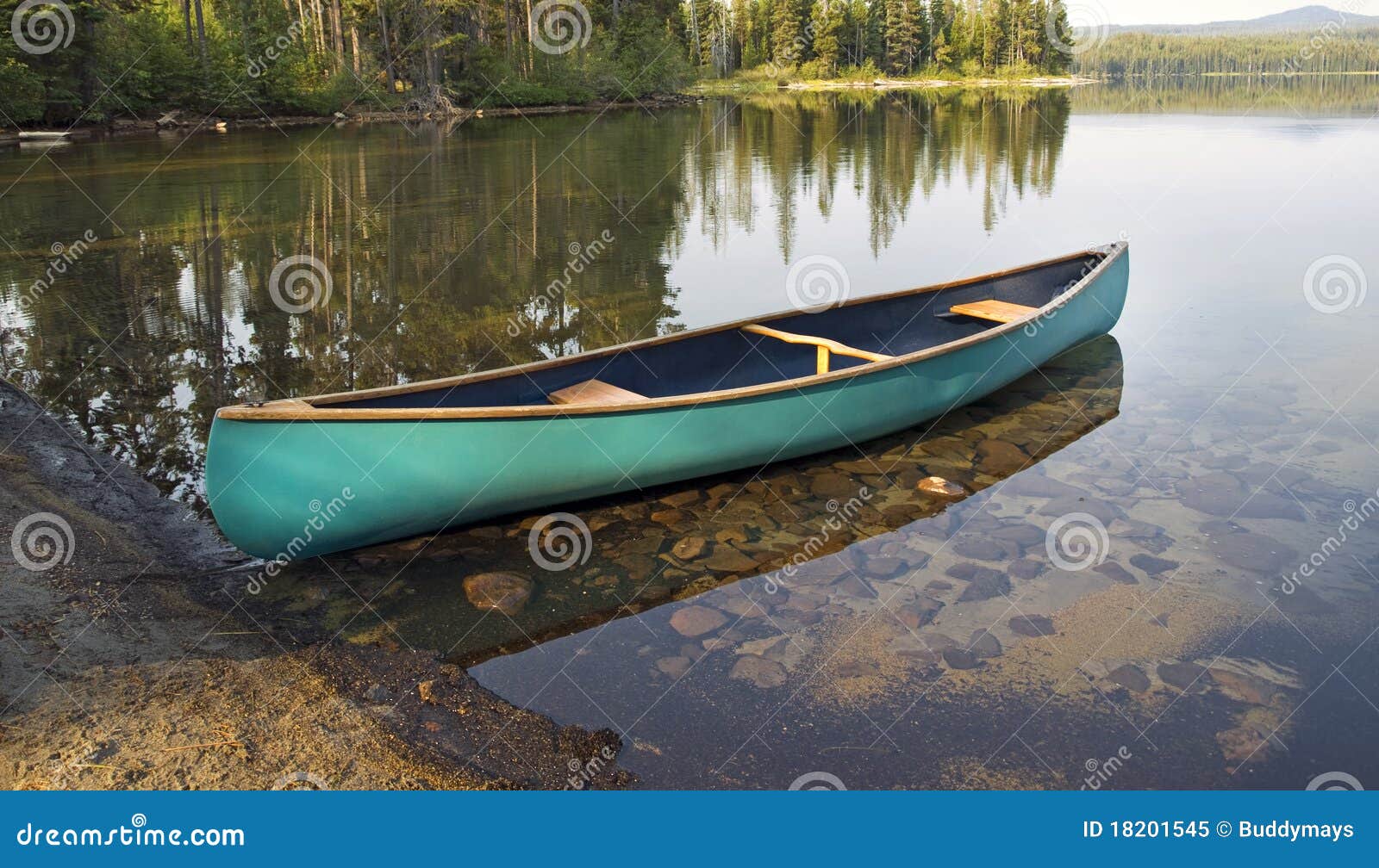 Canoe on a Mountain Lake in Oregon Stock Image - Image of beautiful ...