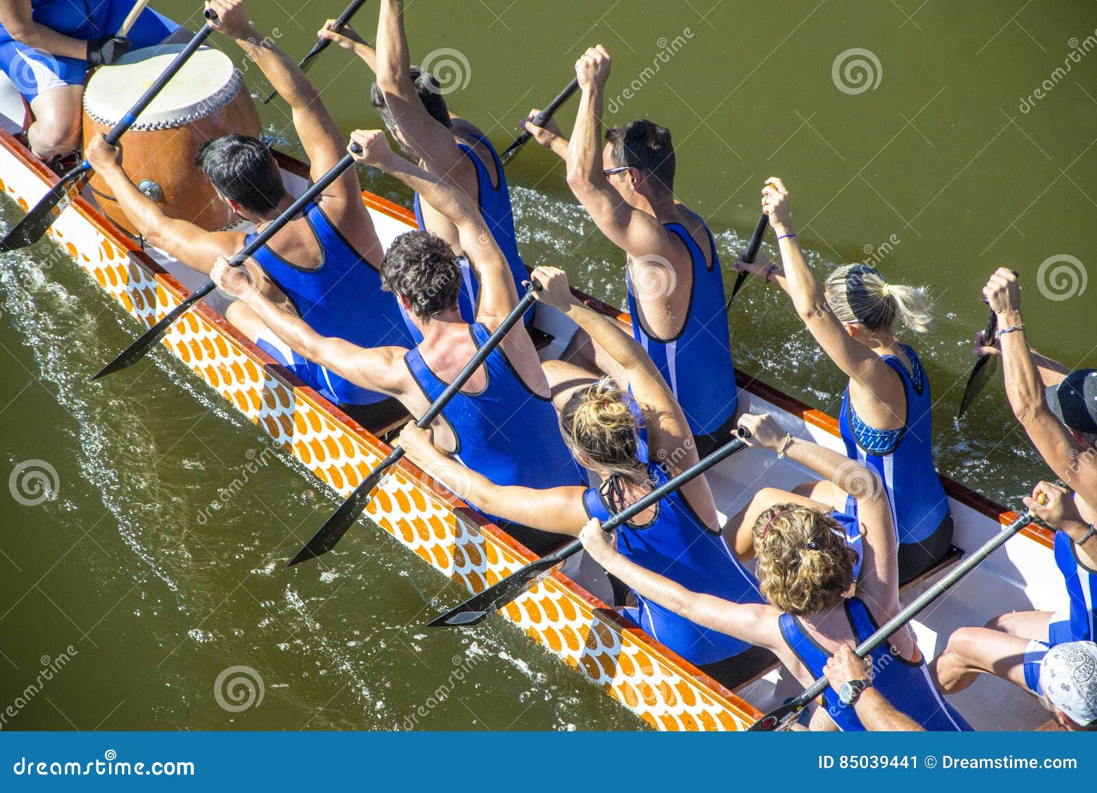 Canoe editorial photo. Image of padlling, activity, power - 85039441