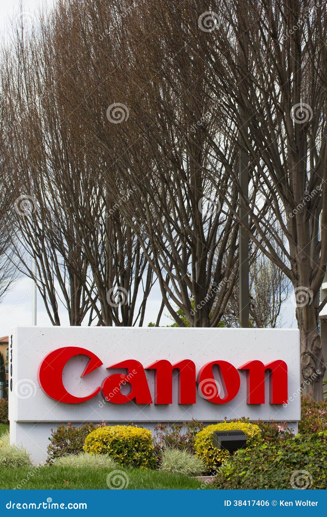 Canon Corporate Headquarters Sign Editorial Photo - Image of ...