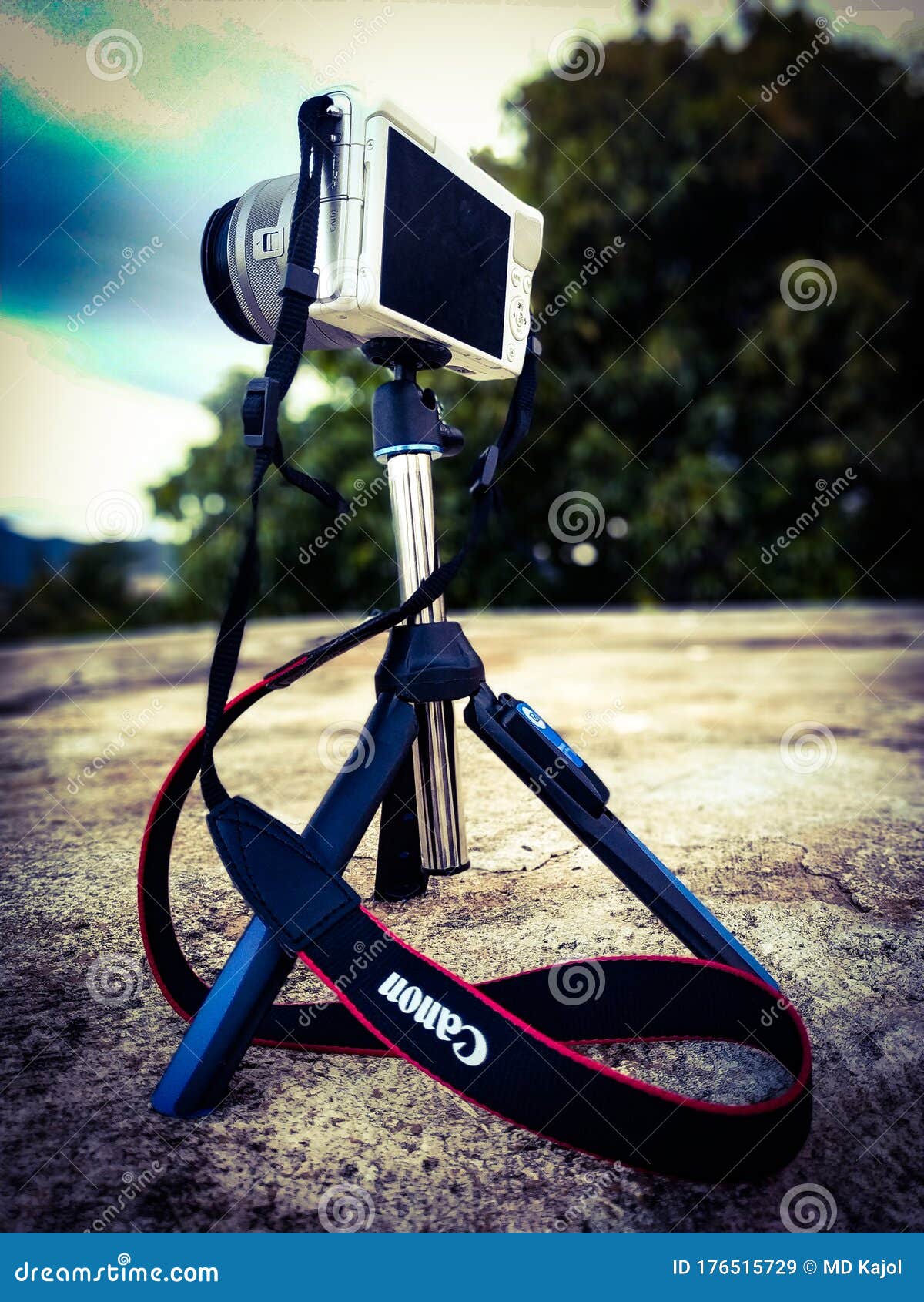 Canon EOS M100 White Color with Stand Editorial Stock Image - Image of ...