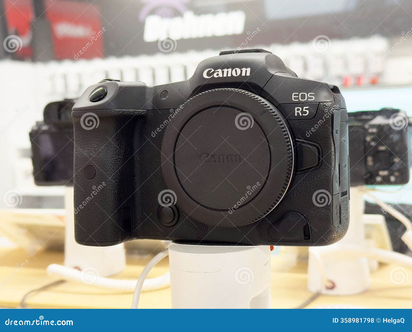 Canon Eos R5 Mirrorless Camera Display in Electronics Store Showcase ...