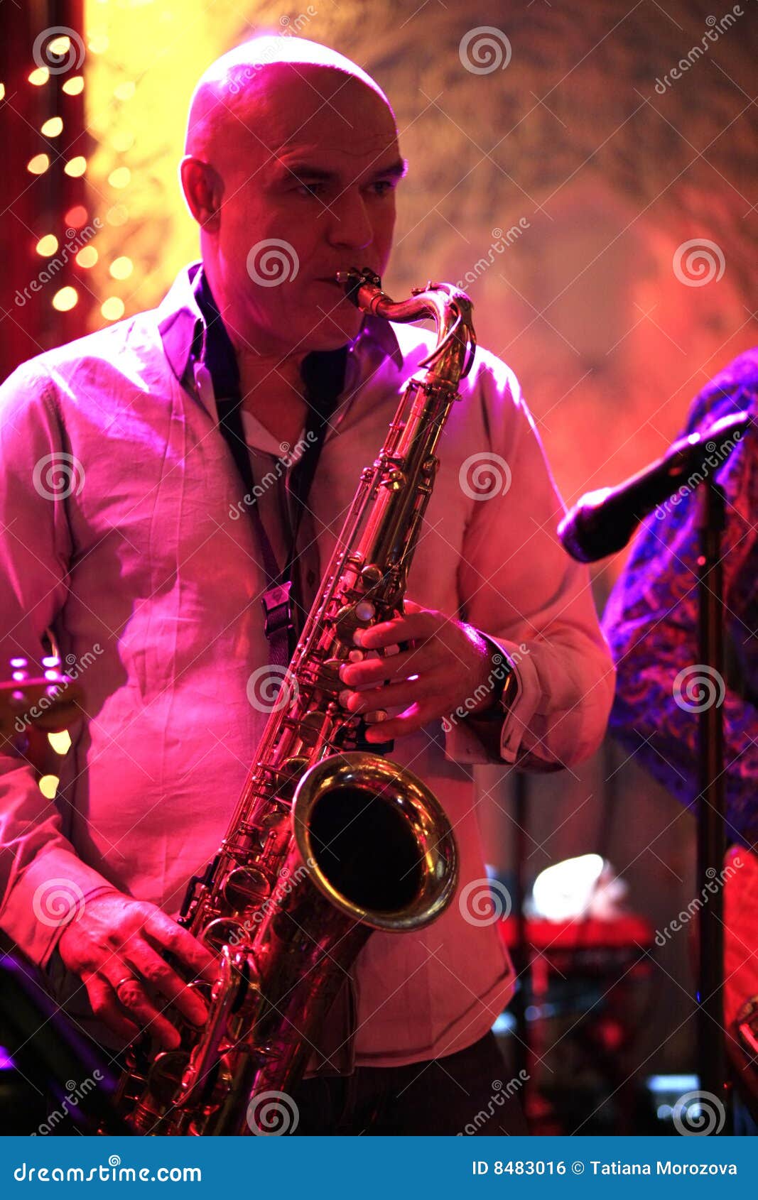 Cantor Do Russo E Músico Sergey Mazaev Foto Editorial - Imagem de ...