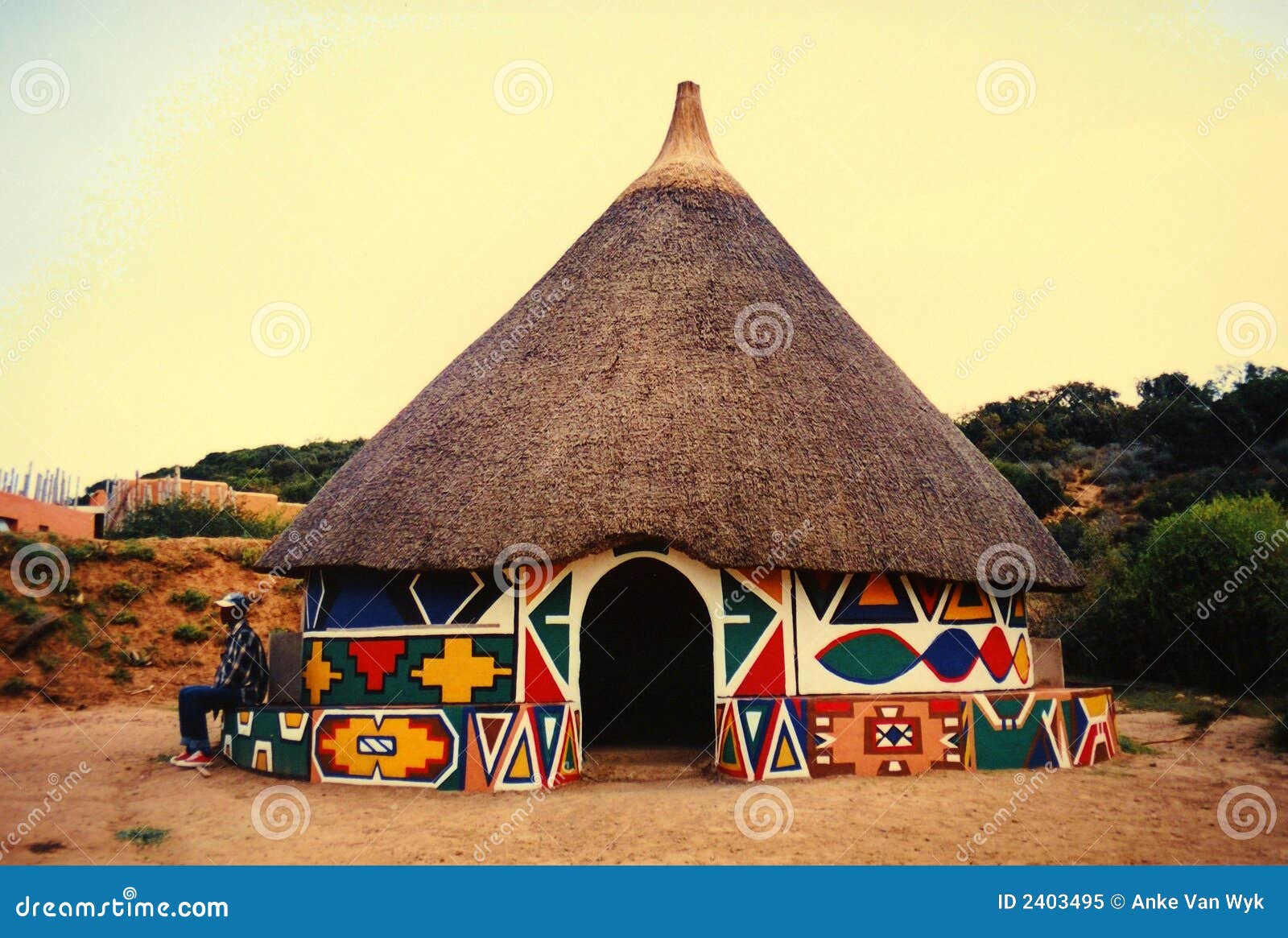 Capanna africana immagine stock. Immagine di casa, capanna - 2403495