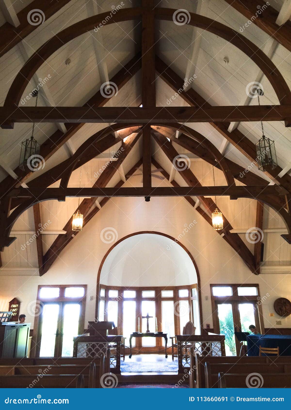 Capilla De La Isla De La Cabeza Calva Con La Cruz Foto editorial ...