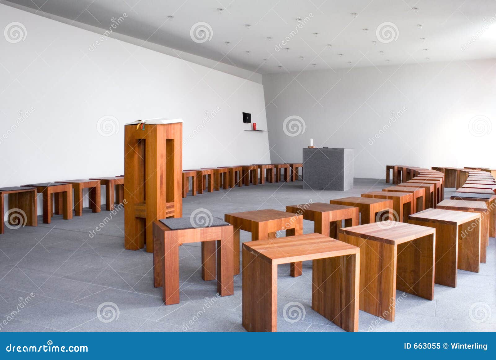 Capilla moderna imagen de archivo. Imagen de cristo, meditar - 663055