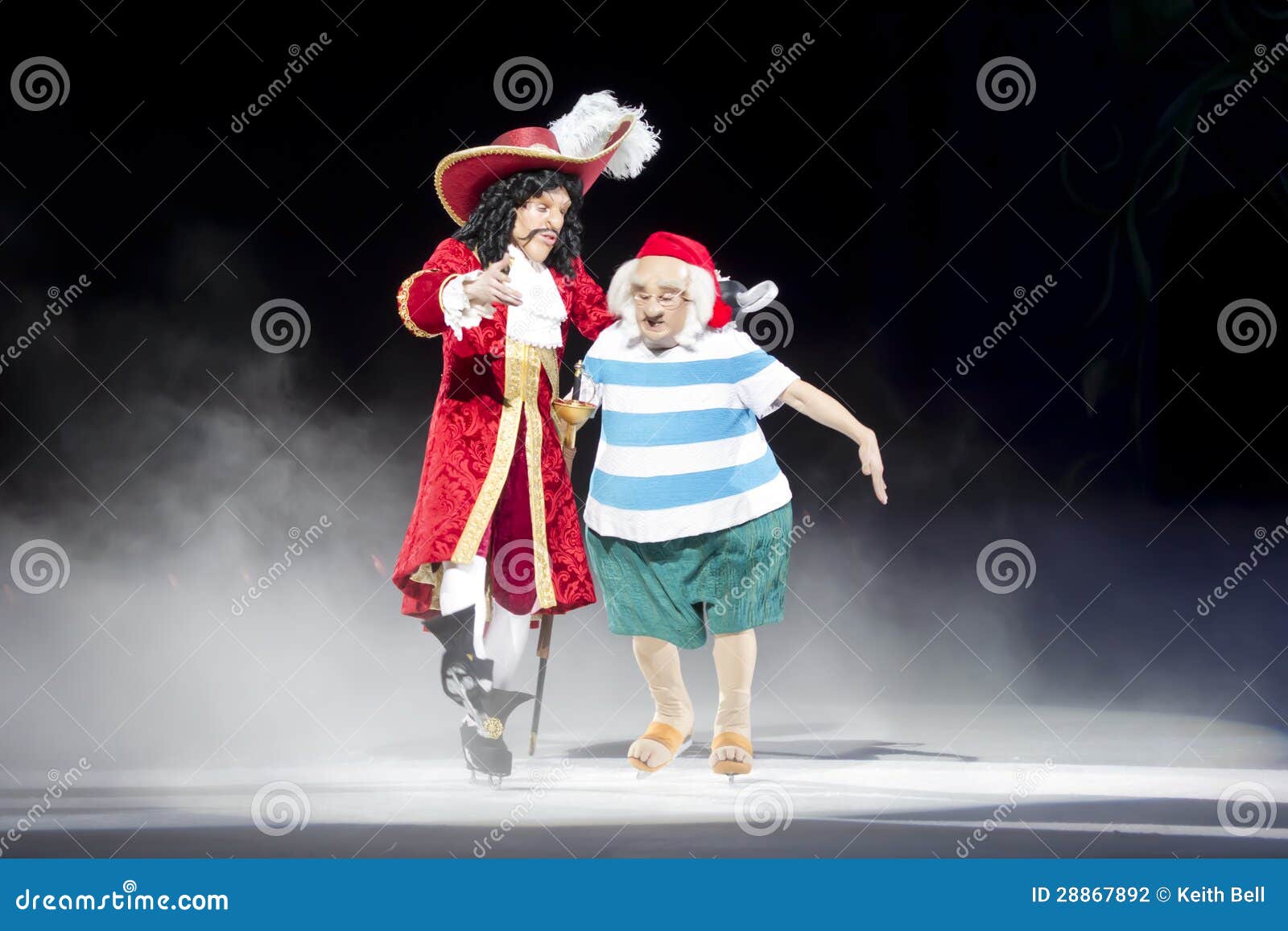 Capitán Hook y Sr. Smee fotografía editorial. Imagen de mano - 28867892