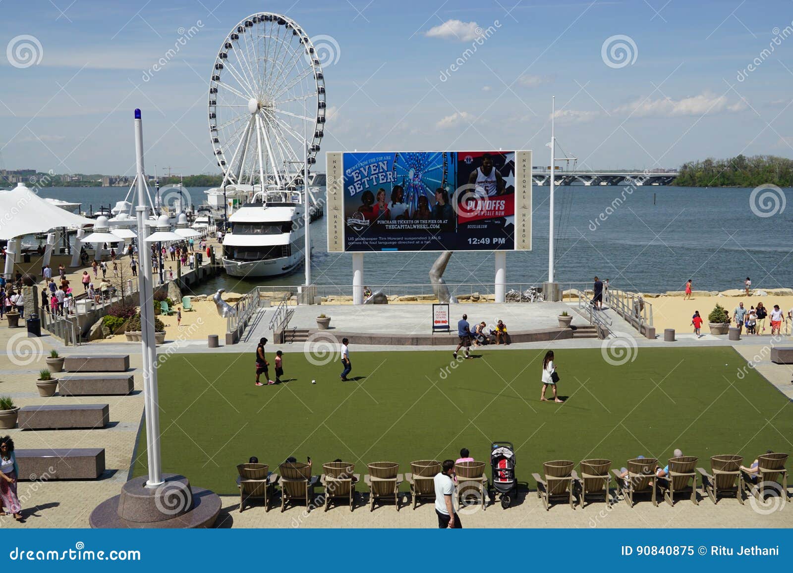 The Capital Wheel at National Harbor Editorial Image - Image of ferris ...