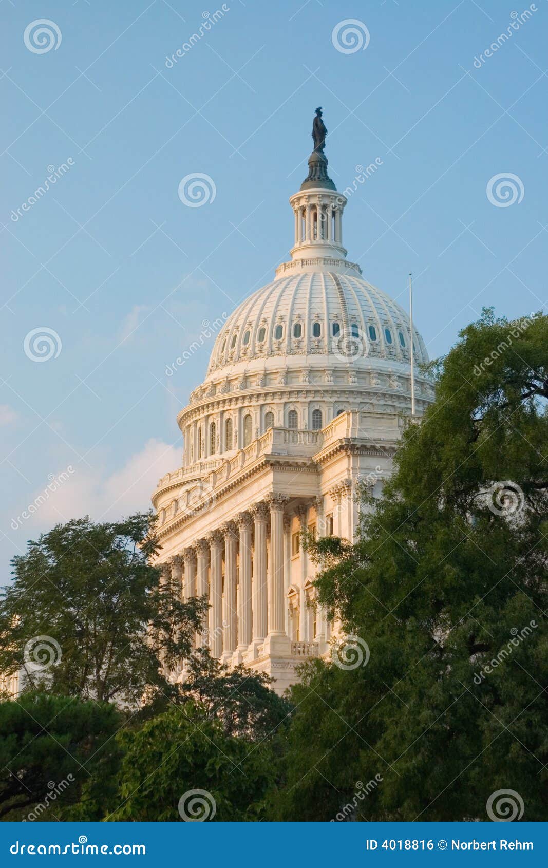 The Capitol stock photo. Image of statue, america, officials - 4018816