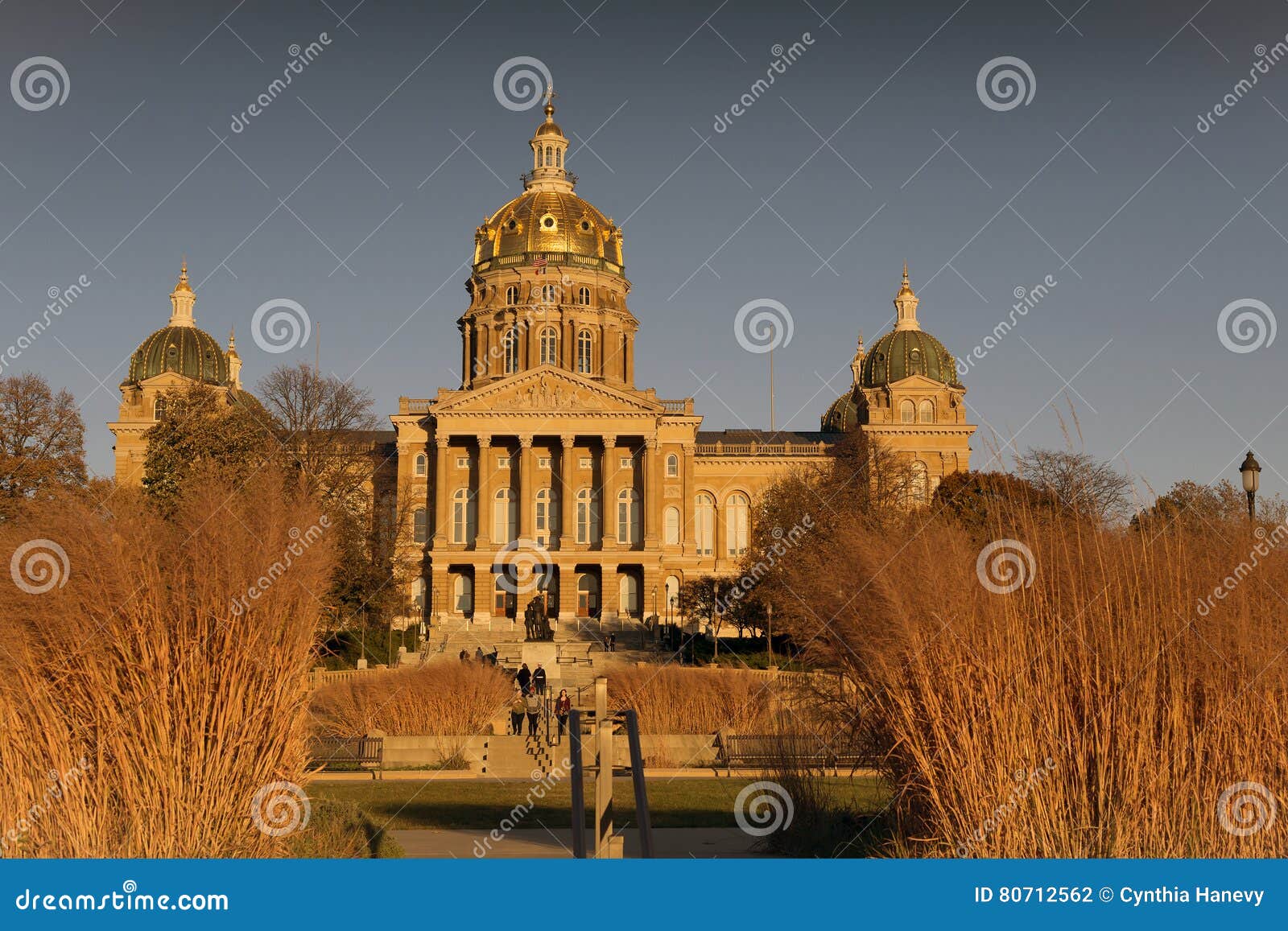 Capitol Do Estado De Iowa Na Queda Fotografia Editorial - Imagem de ...