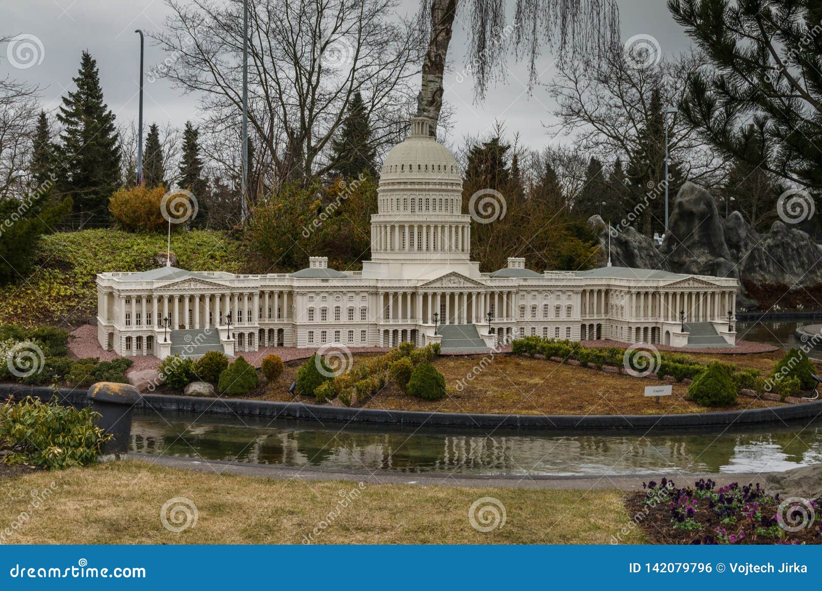 Capitol Made With Lego Blocks Editorial Image | CartoonDealer.com #17949568