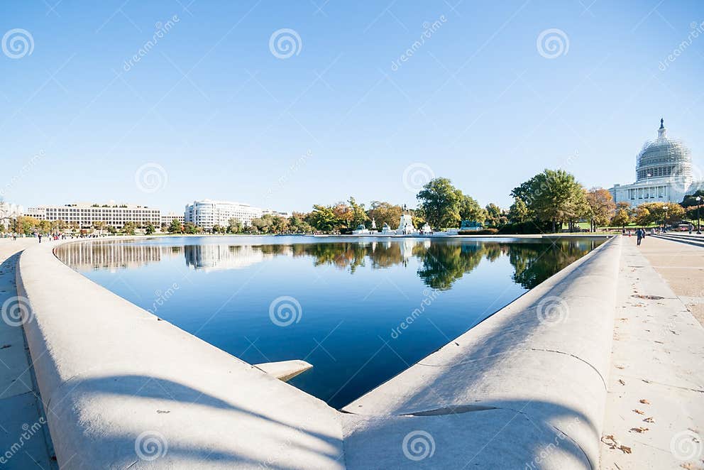 The Capitol Reflecting Pool Stock Photo - Image of pool, blue: 48088882