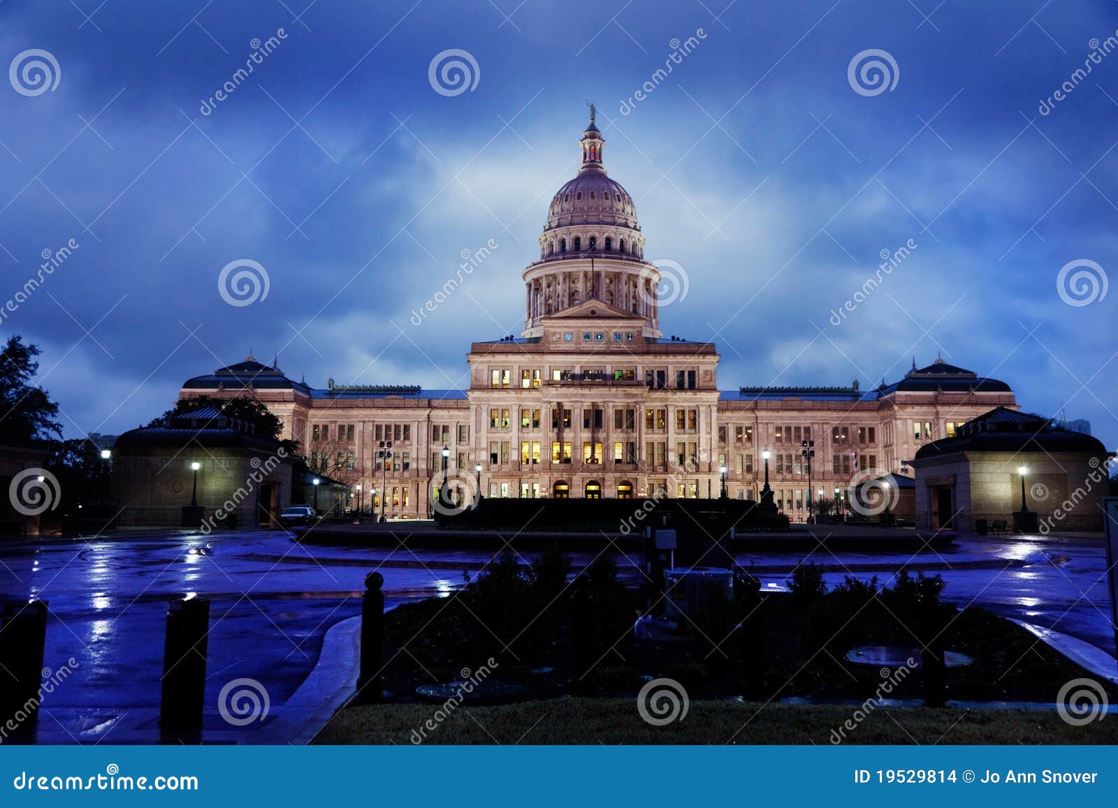 Capitolio de Austin Tejas foto de archivo. Imagen de horizontal - 19529814