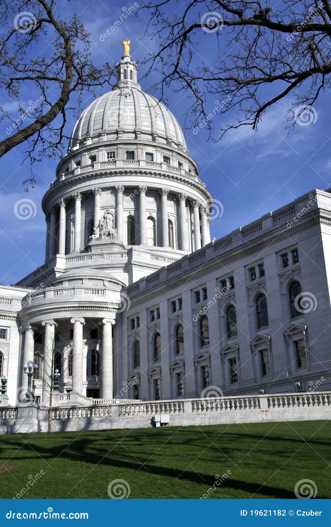 Capitolio Del Estado De Wisconsin Foto de archivo - Imagen de blanco ...