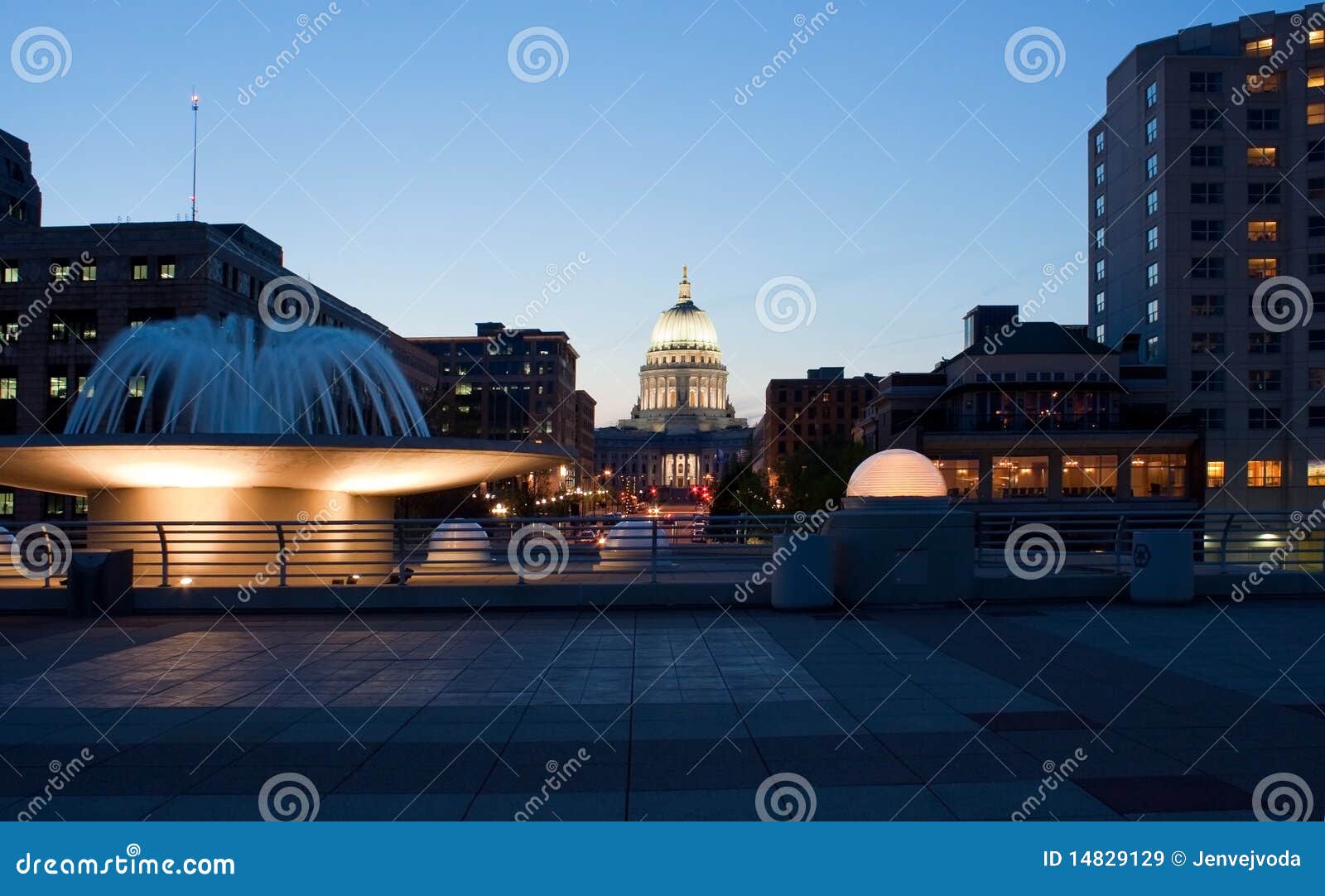 Capitolio Madison Wisconsin Del Estado Imagen de archivo - Imagen de ...