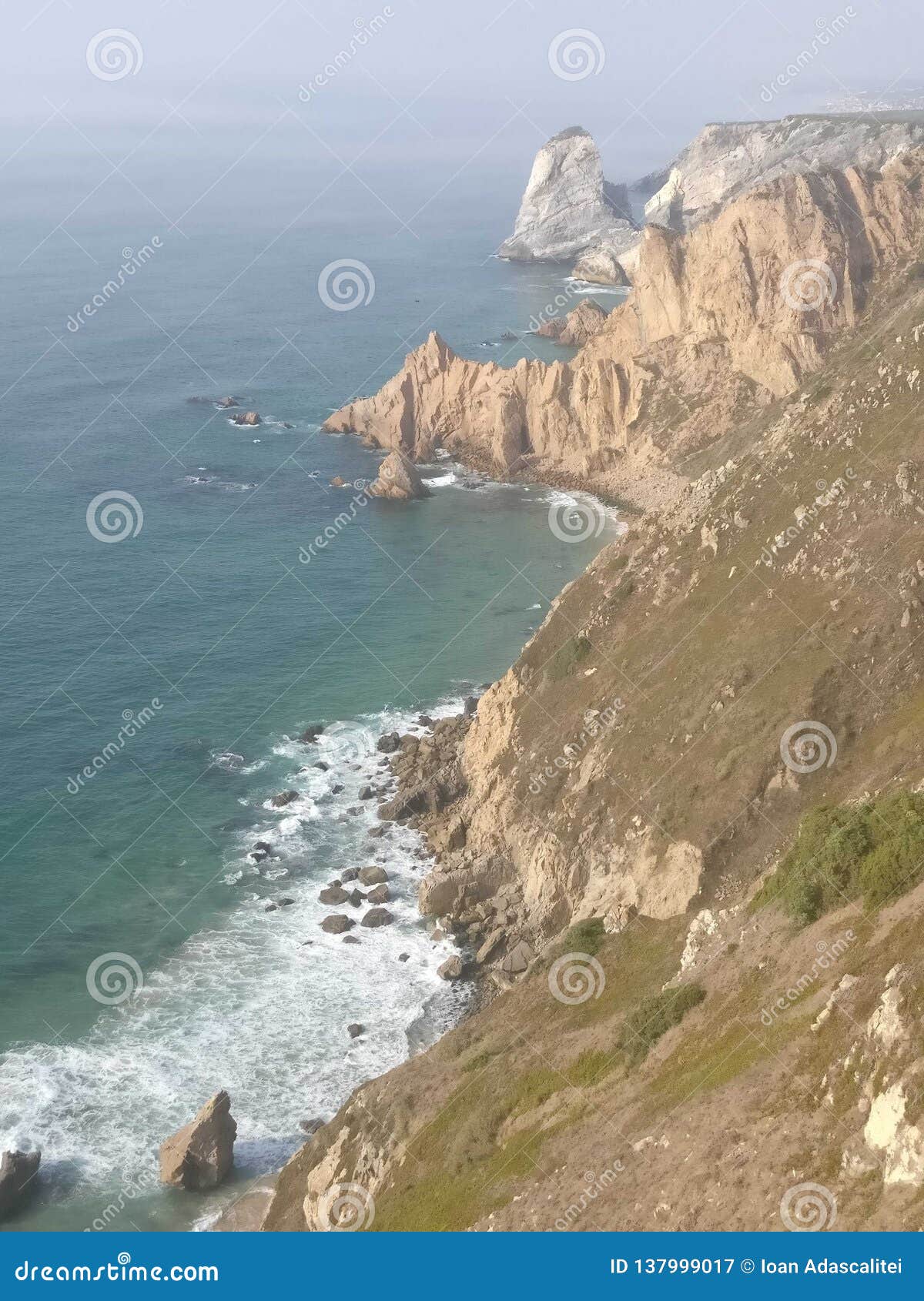 Capo da roca stock image. Image of ocean, roca, meets - 137999017