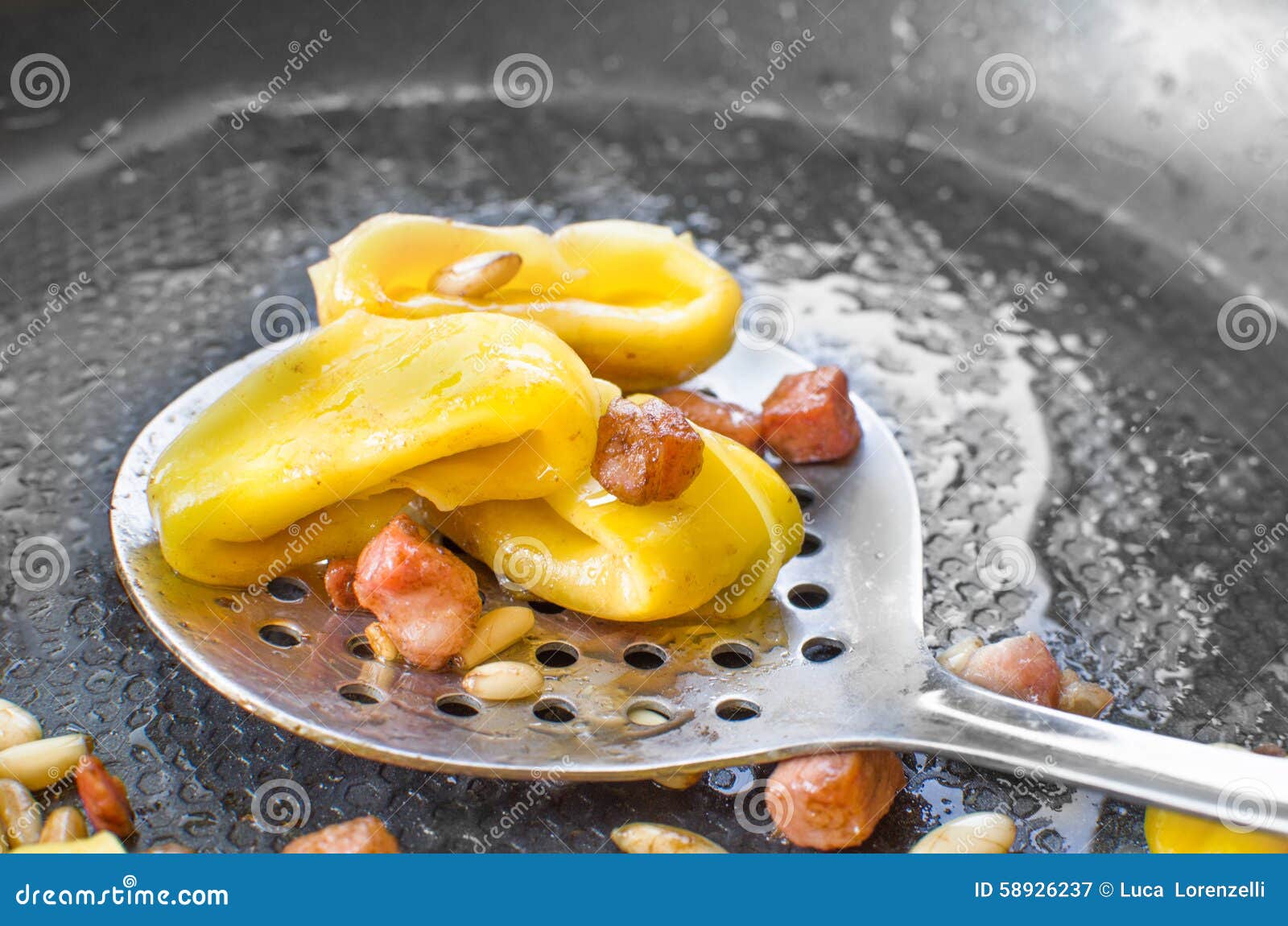 Cappelletti Ferraresi O Cappellacci Stock Image - Image of ferraresi ...