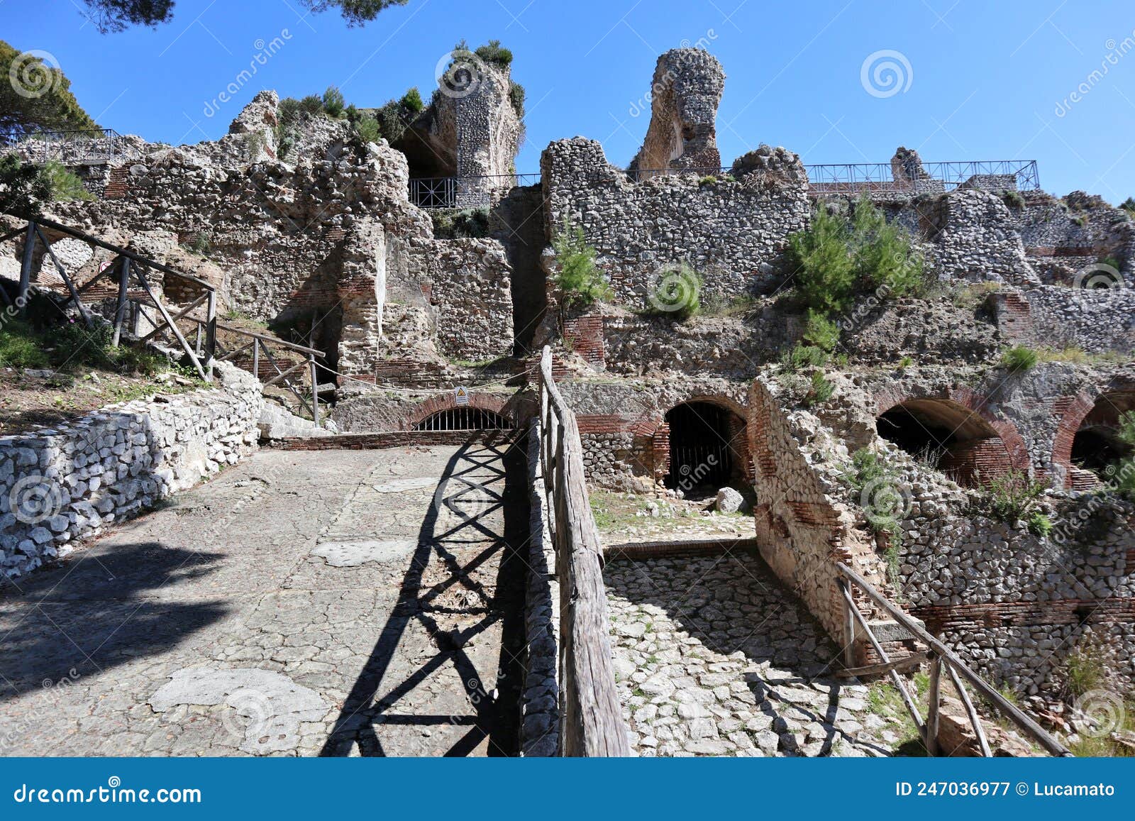 Capri â€“ Ruderi Di Villa Jovis Stock Image - Image of imperial, ruins ...